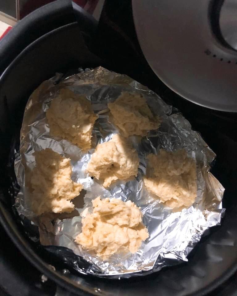 【美食】教你在家自制 - 【Texas Chicken最好吃的Honey Butter Biscuits！】味道像极了店内售卖的！简单零失败~